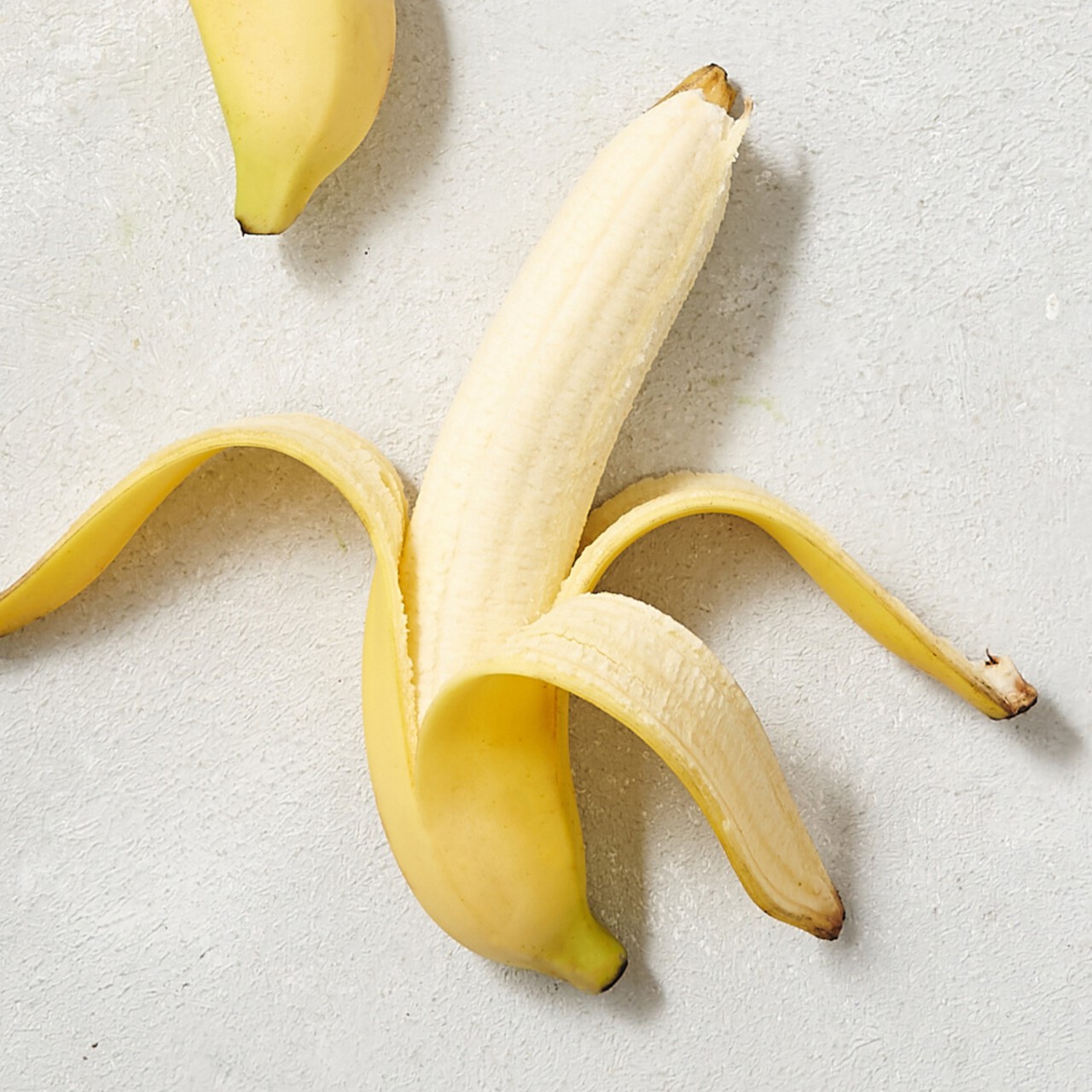 B750 간식용 바나나 (2입/팩)ㅣ롯데마트 제타 최상의 신선 식품과 다양한 간편식을 롯데마트 제타에서 만나보세요